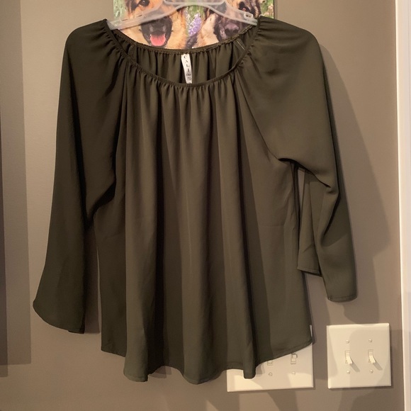 Tops | Cali Usa Off Shoulder Top Xl | Poshmark